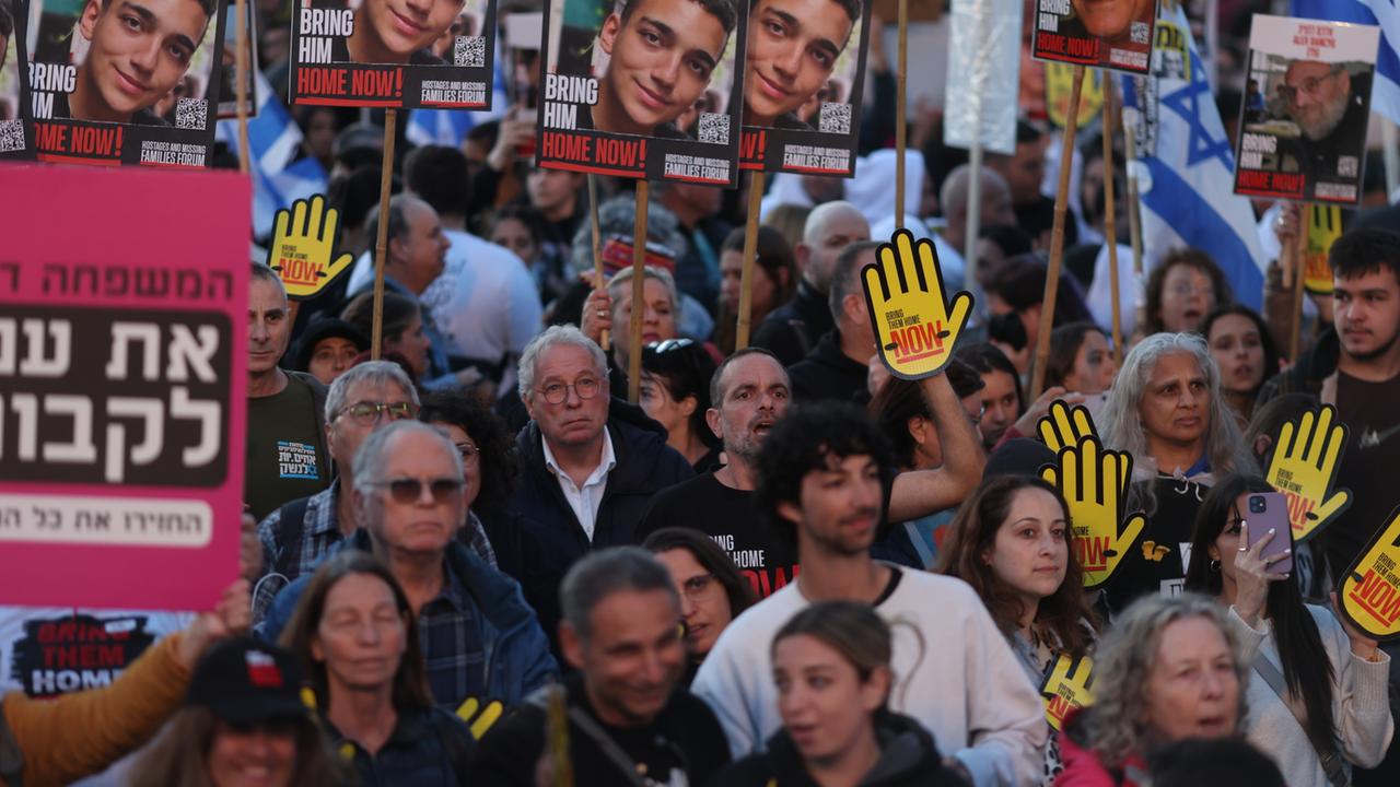 Zehntausende erinnern bei Demonstration an Schicksal der Geiseln | tagesschau.de