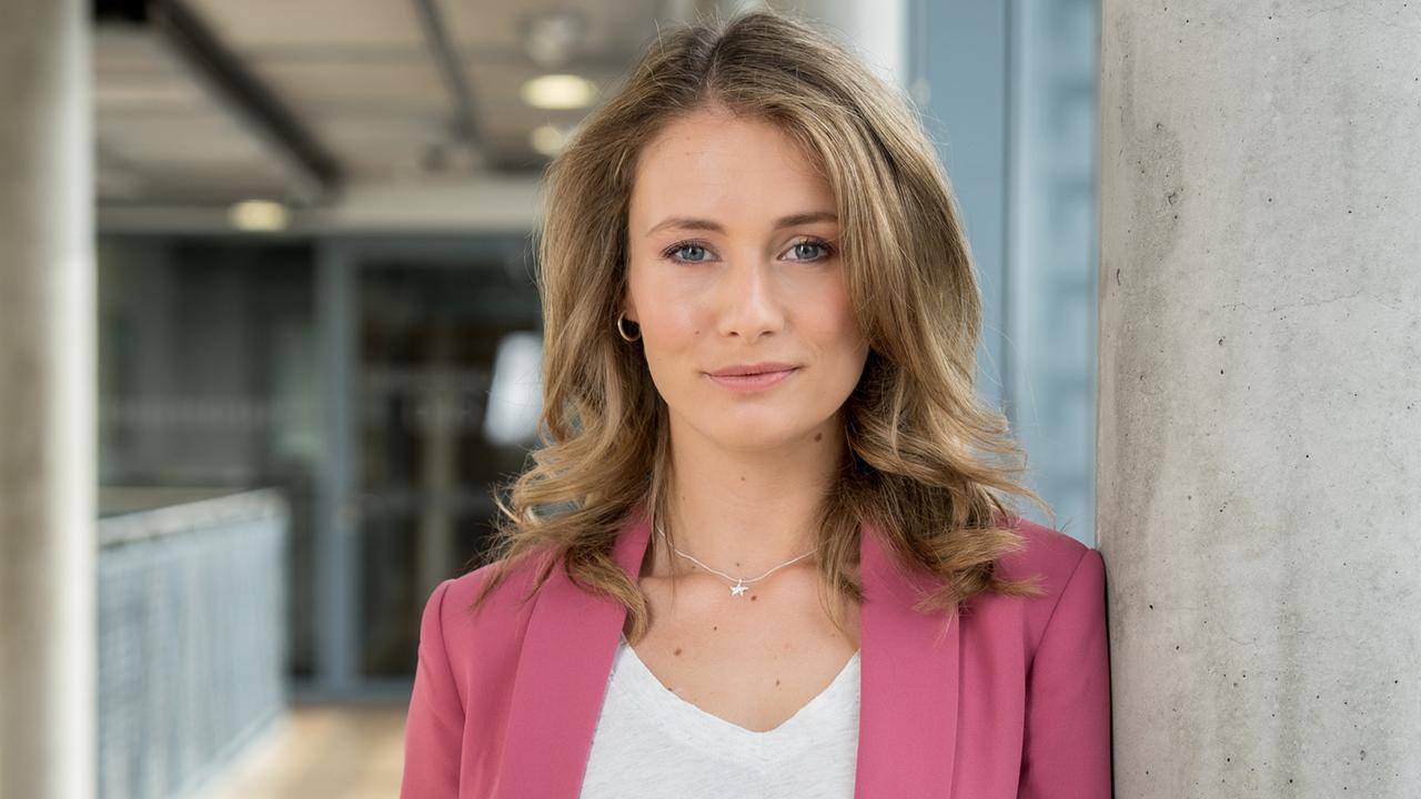 Presenterin der @tagesschau: Amelie Marie Weber | tagesschau.de