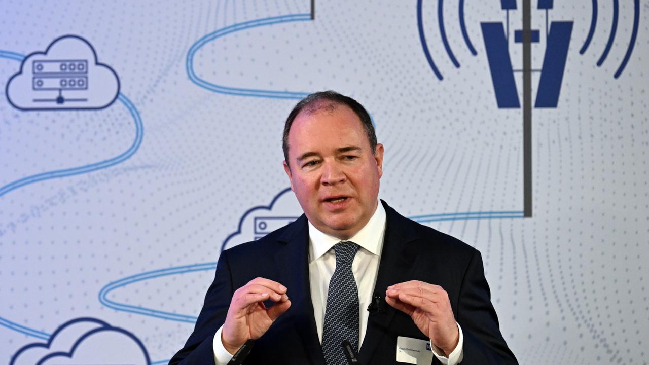 1&1-Chef Dommermuth im Interview: Wie das vierte Handynetz vorankommt ...