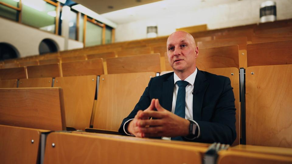 Virtuelle Schatzkisten: Glücksspiel für Kinder? | tagesschau.de