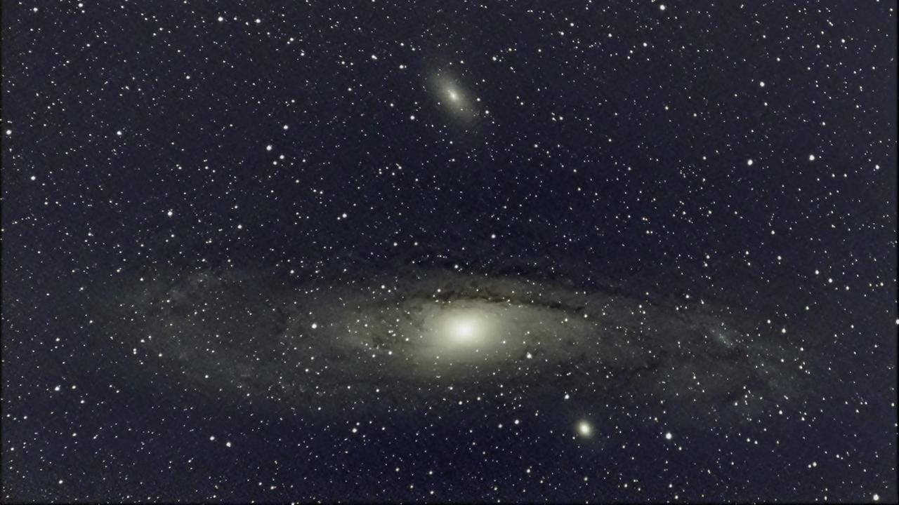 Jetzt die Andromedagalaxie mit bloßem Auge sehen | tagesschau.de