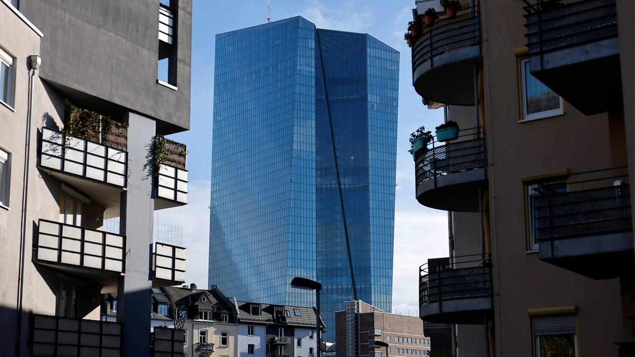 Die Währungshüter stützen die geplanten Milliarden für Aufrüstung ...