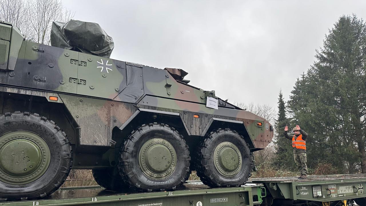 Hessen: "Familie macht sich schon Gedanken": Soldaten aus Nordhessen ...