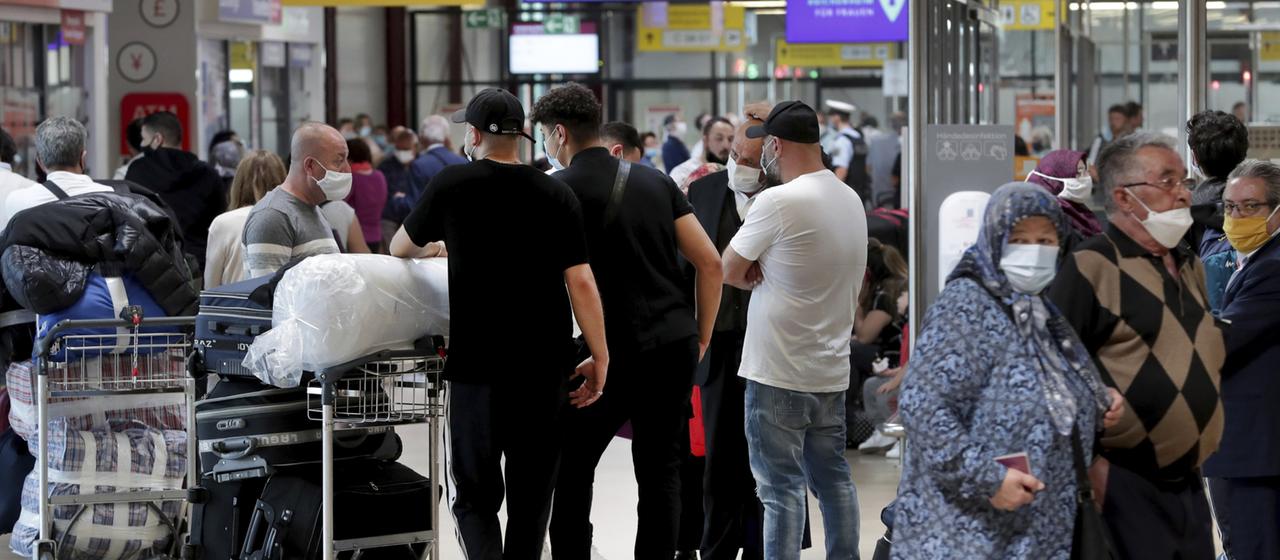 Berlin Izmir Flug