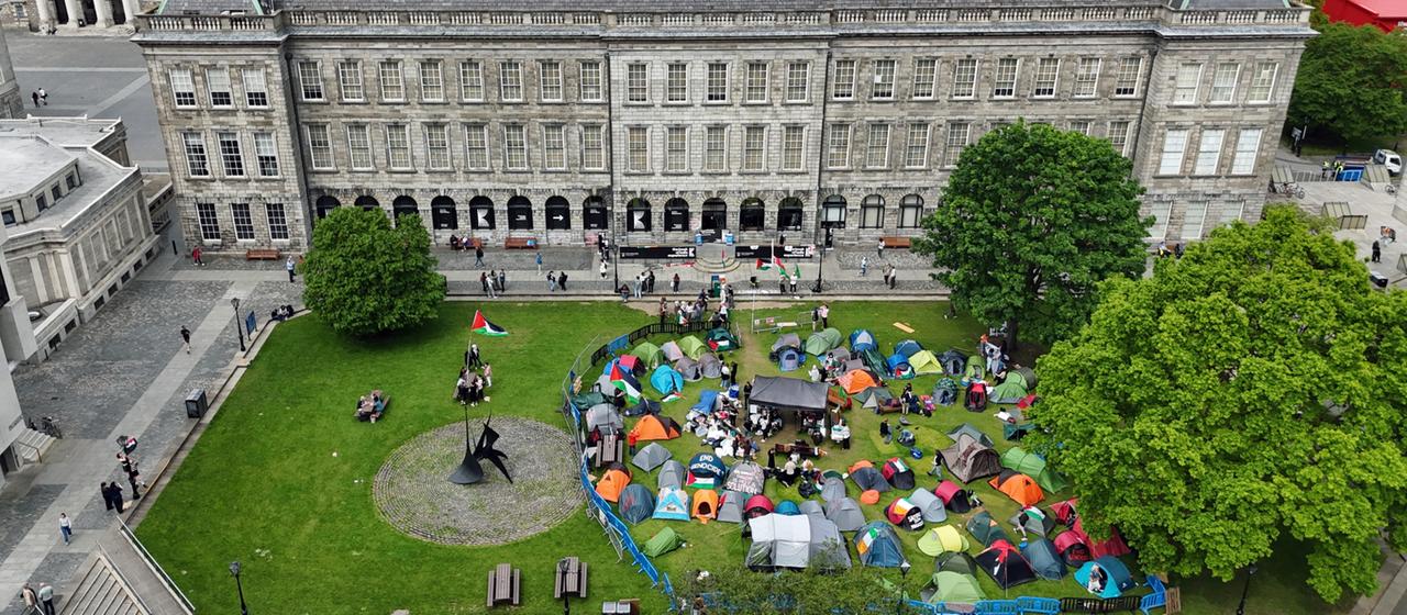 Warum das Trinity College den Pro-Palästina-Protesten nachgab ...