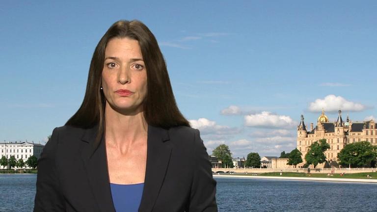 "Großteil wird der rechten Szene zugeordnet", Martina Scheller, zu den ...