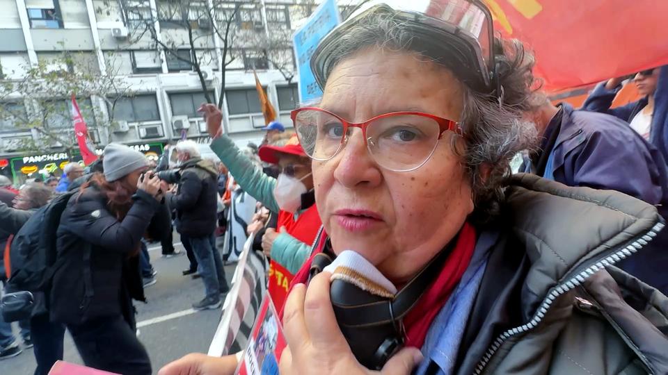 Argentiniens Rentner begehren gegen Sparkurs von Milei auf | tagesschau.de