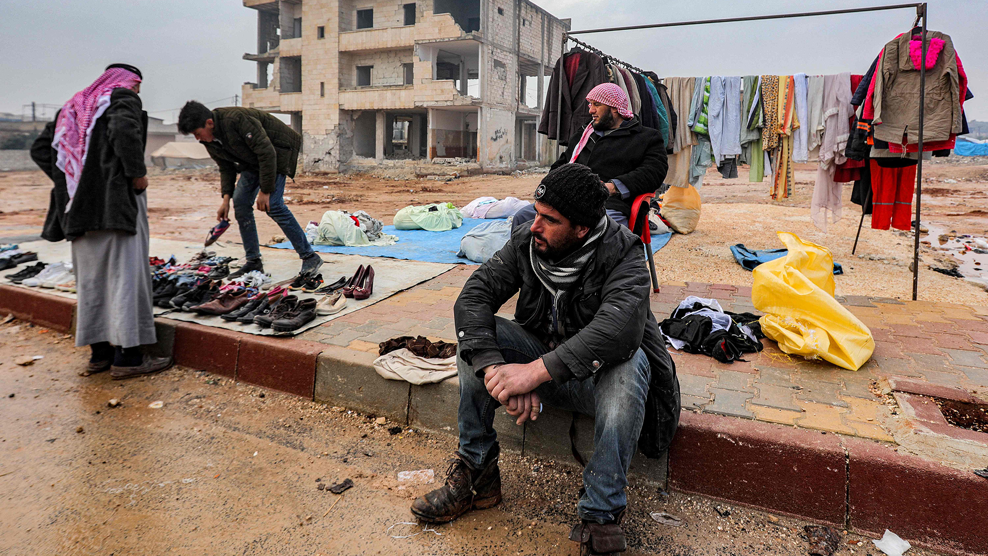 UN-Menschenrechtsrat mahnt zu Waffenstillstand in Syrien | tagesschau.de