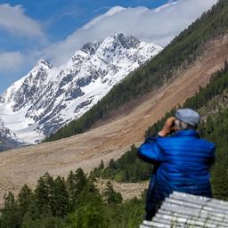 Schuttberg auf Blatten teils 100 Meter hoch | tagesschau.de