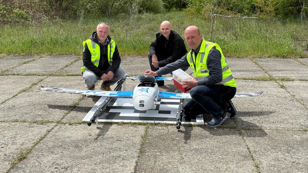 Revolutionary Blood Sample Delivery: lancement de New Lab Drone Service ...