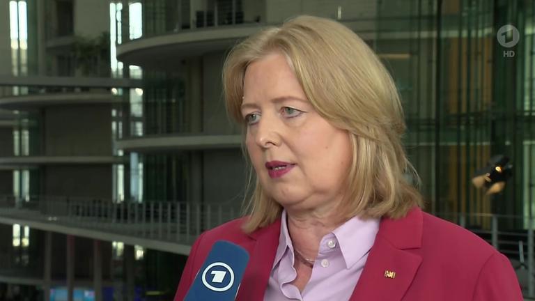 Bundesrat und Bundestag begehen 75-jähriges Jubiläum | tagesschau.de