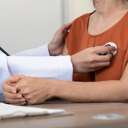 Expertenkommission sieht Milliarden-Sparpotenzial bei Krankenkassen ...