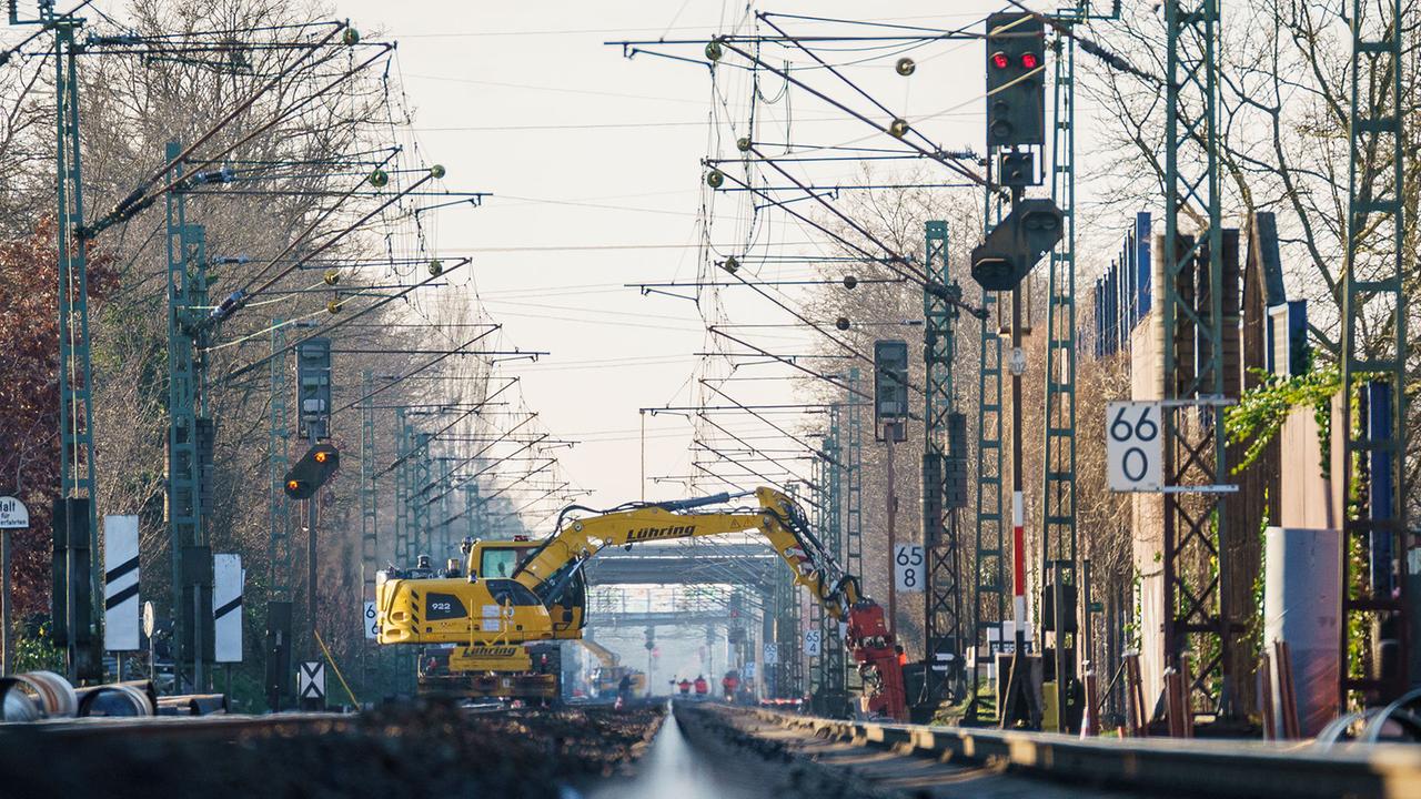 Vollsperrung auf der Bahnstrecke zwischen Frankfurt und Mannheim | tagesschau.de