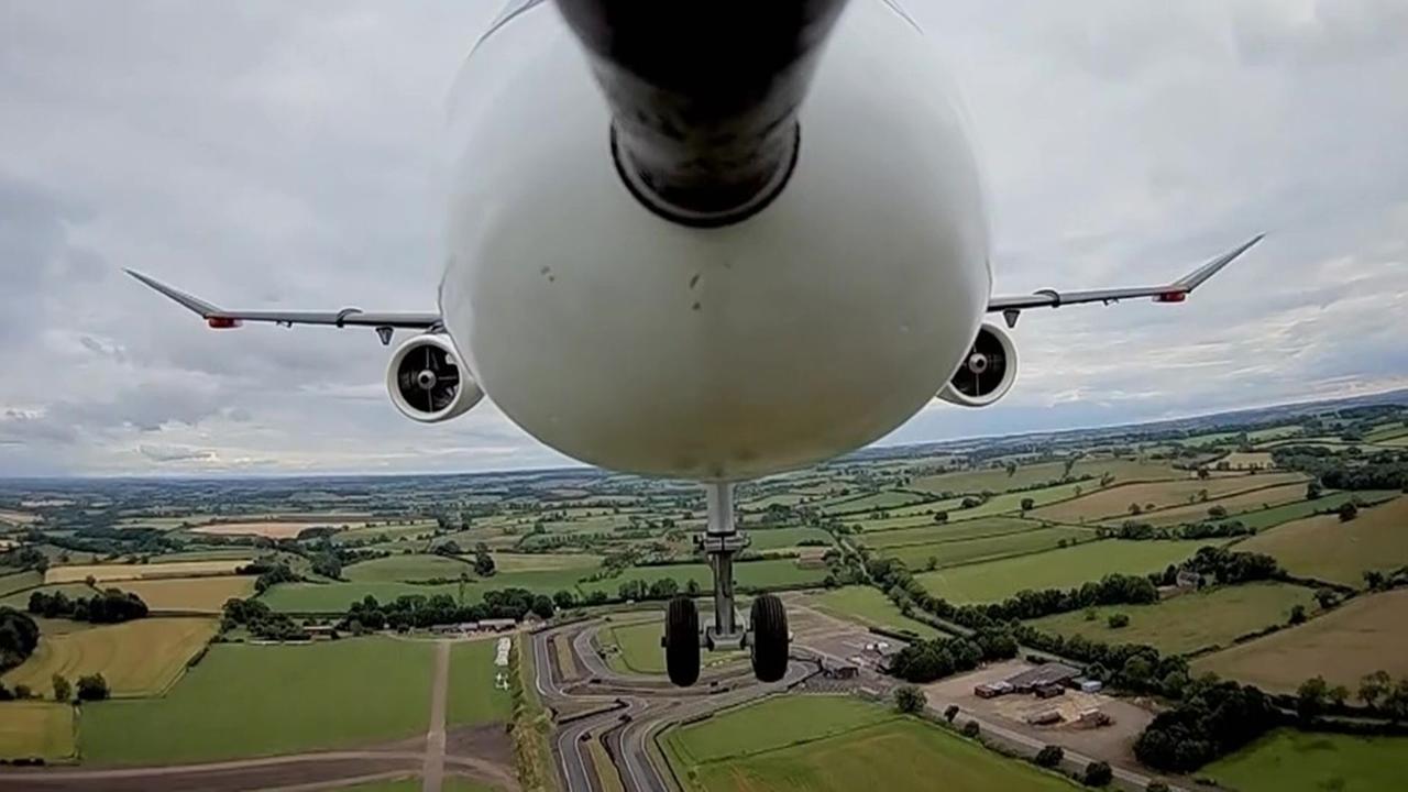 Neue Flügeltechnik soll Turbulenzen beim Fliegen verringern | tagesschau.de