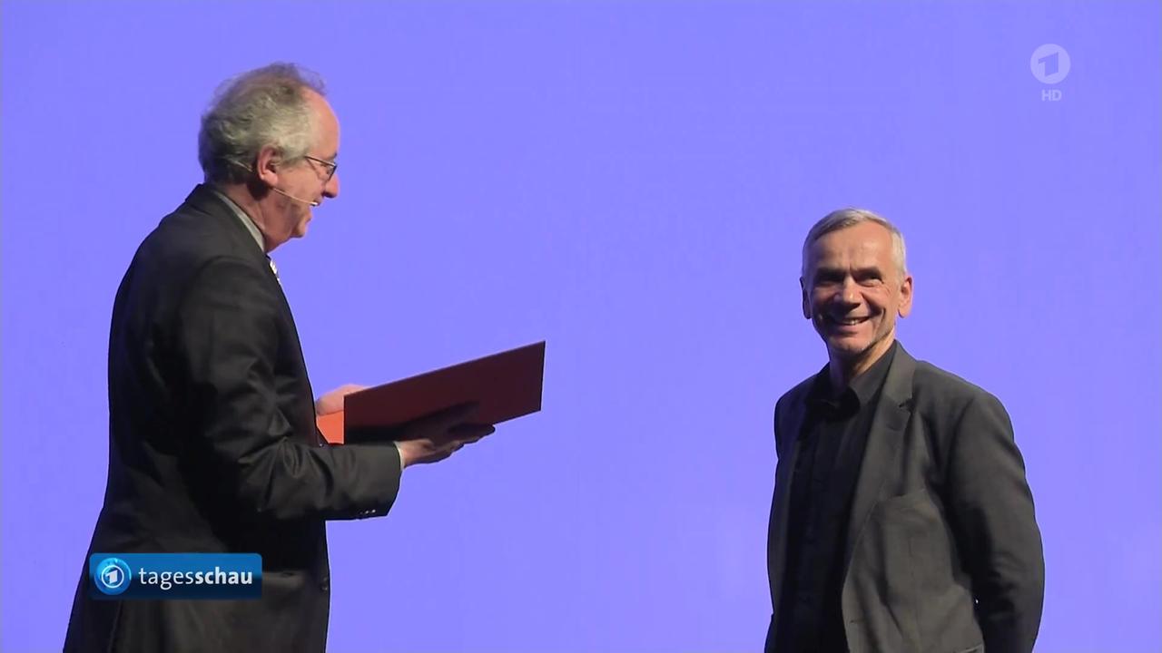 Schriftsteller Lutz Seiler wird mit Büchner-Preis geehrt | tagesschau.de