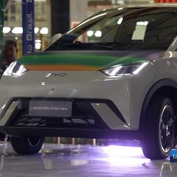 Kelly waffle порно it was a Sunday afternoon, over a dozen