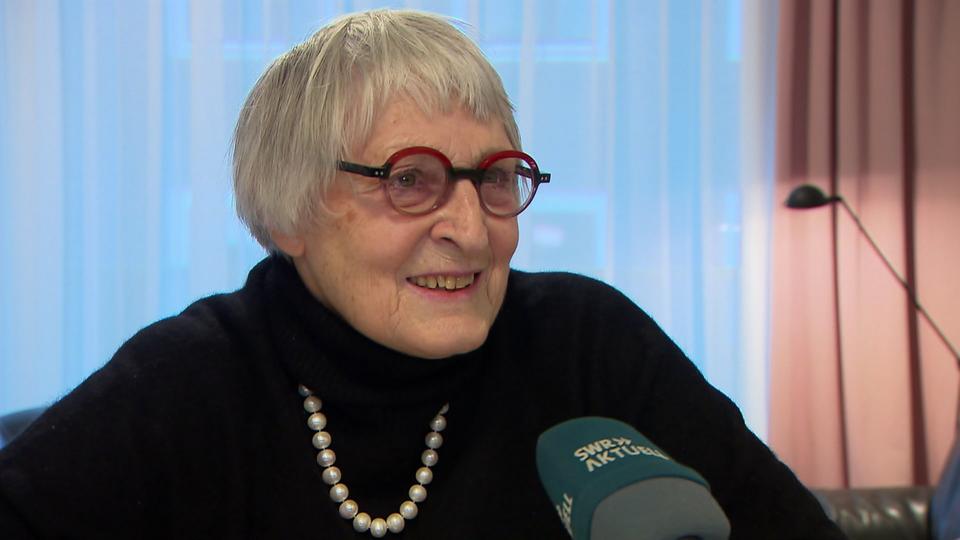 Film gratuit gay escort a paris