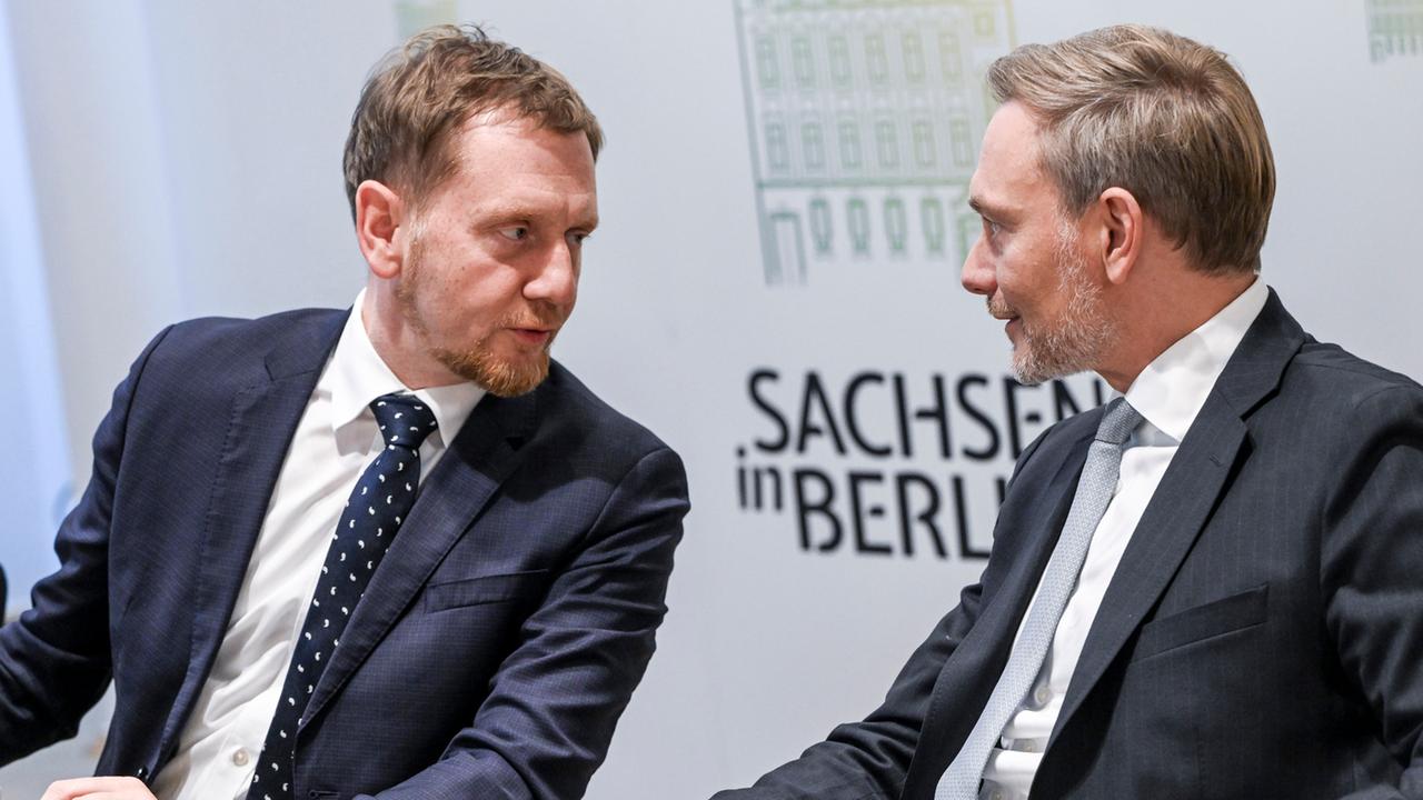 Kretschmer zu Obergrenze: "Nicht einmal 200.000 pro Jahr möglich ...