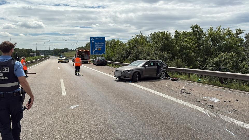 Rheinland-Pfalz: Nach Unfall auf A61 bei Gau-Bickelheim: Autobahn ...