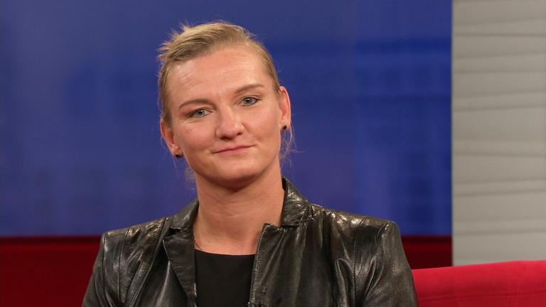 DAS! mit DFB-Kapitänin Alexandra Popp | tagesschau.de