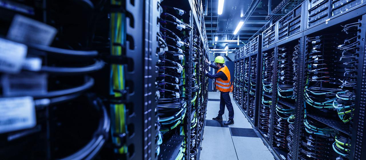 Supercomputer: Europas schnellster Rechner steht in Jülich | tagesschau.de