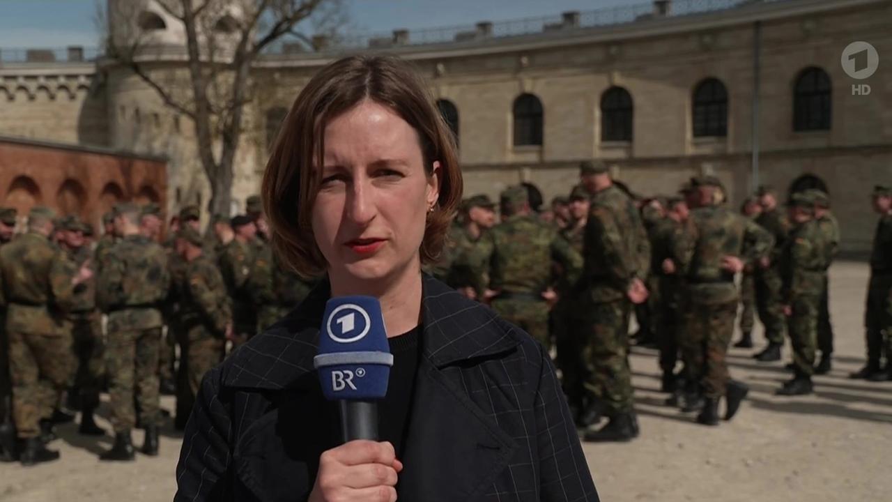 Laura Goudkamp, BR, mit Informationen über die neue Komponie des ...