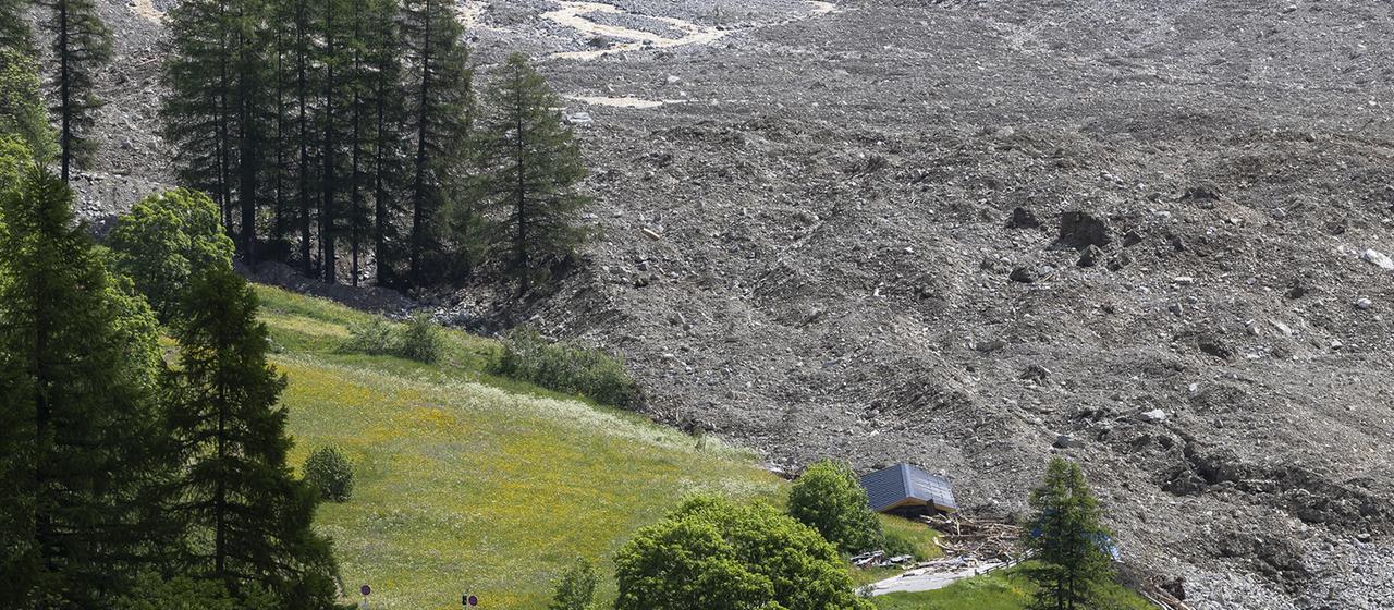 Schuttberg auf Blatten teils 100 Meter hoch | tagesschau.de