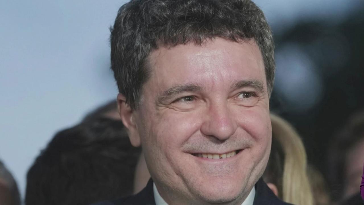 Pro-europäischer Kandidat Dan gewinnt Präsidentenwahl in Rumänien | tagesschau.de