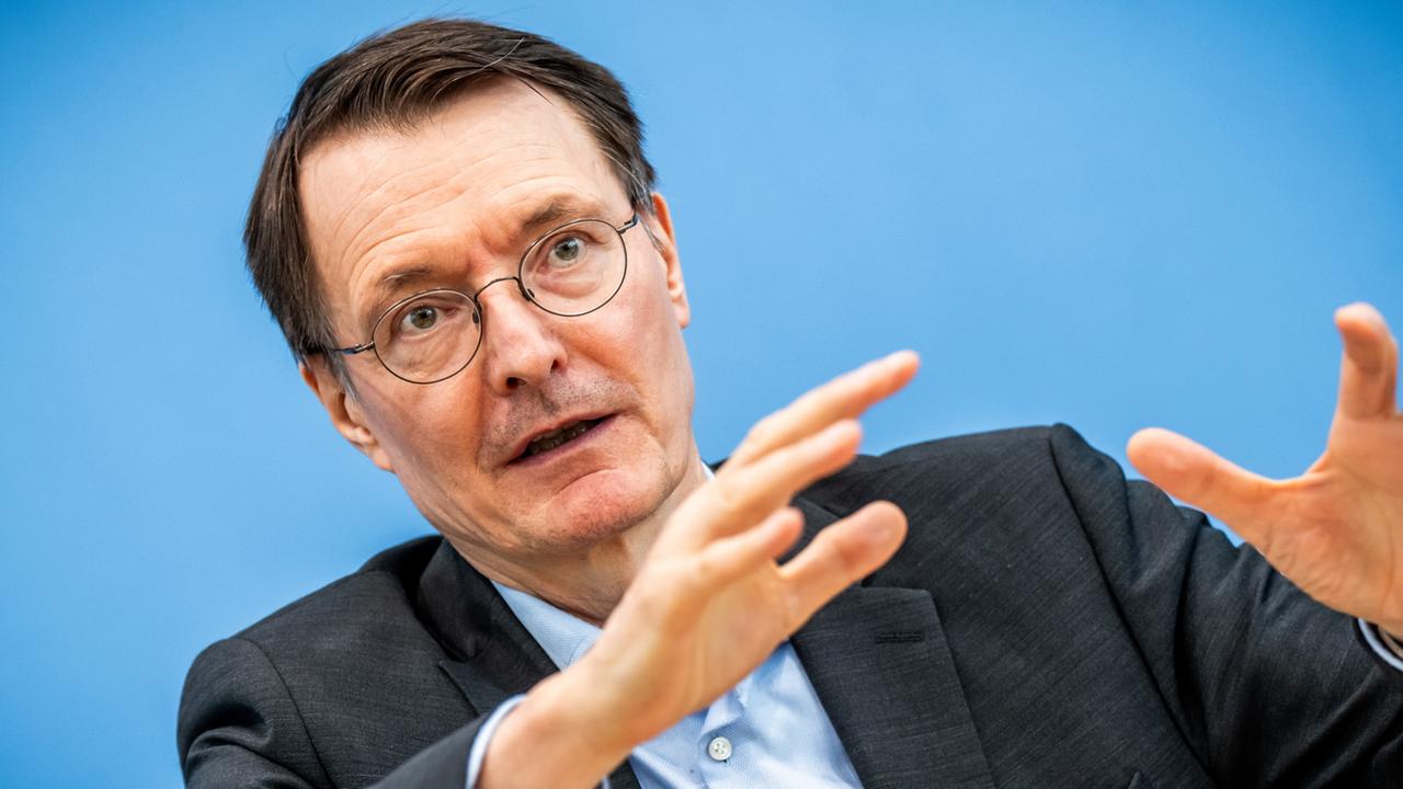 Pflegebedarf steigt laut Lauterbach schneller als erwartet | tagesschau.de