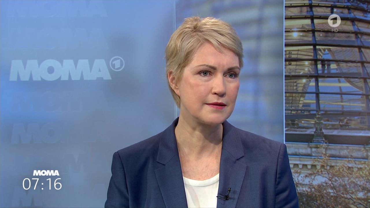 Schwesig: "Nicht streiten, sondern Lösungen anbieten" | tagesschau.de
