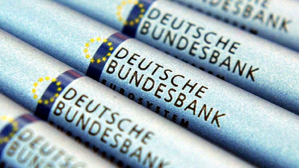 Bundesbank holt Teil ihres Goldes aus den USA zurück | tagesschau.de