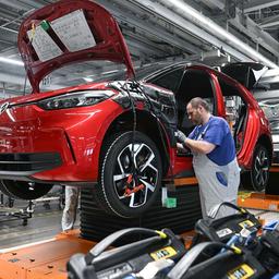 Deutsche Hersteller präsentieren neue E-Automodelle auf Automesse in ...