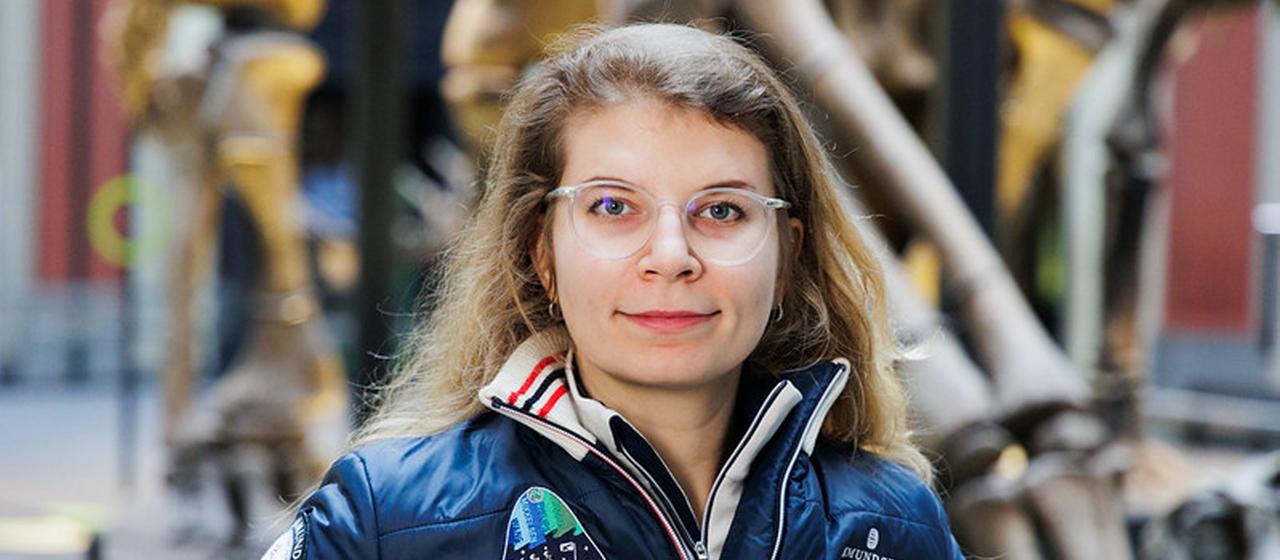 Rabea Rogge startet als erste deutsche Frau ins All | tagesschau.de