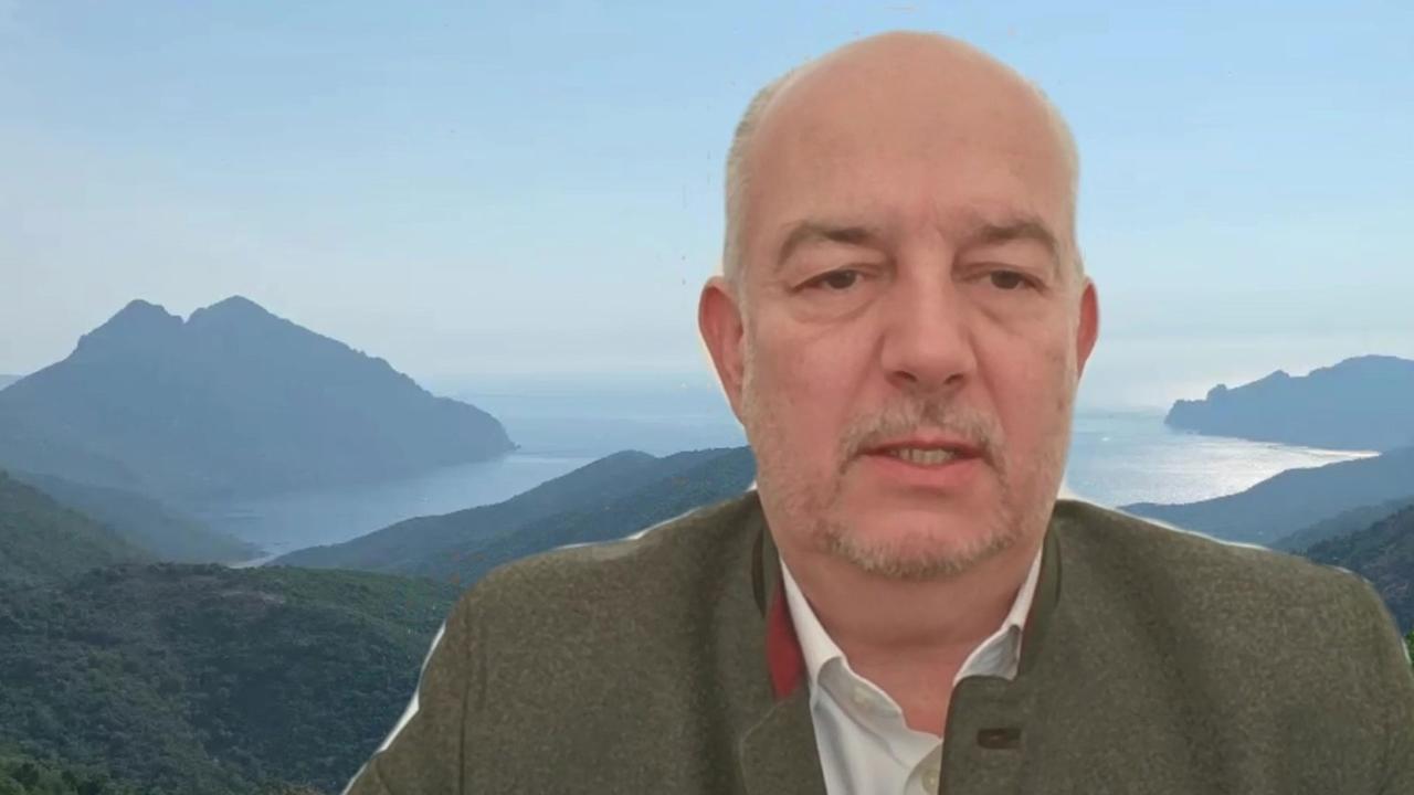 "Ich sehe ein Problem", Kyrill-Alexander Schwarz, Verfassungsrechtler, Uni Würzburg, zum ...