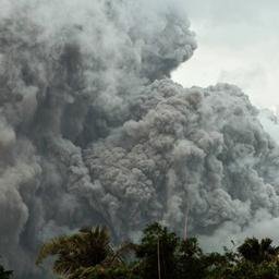 Vulkan Kilauea auf Hawaii bricht Lavafontänen-Rekord | tagesschau.de