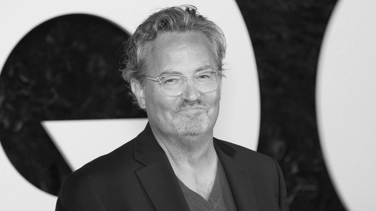 "Friends"-Star Matthew Perry stirbt mit 54 | tagesschau.de