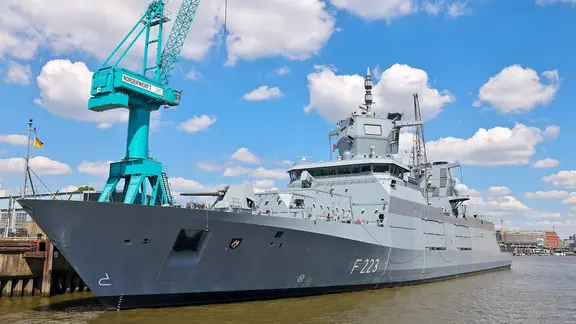 Rheinmetall zahlt Milliarden für Hamburger Werft Blohm + Voss | ndr.de