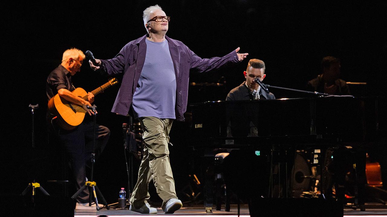 Aishwarya rajesh hot ass upon arrival, Ashley was as