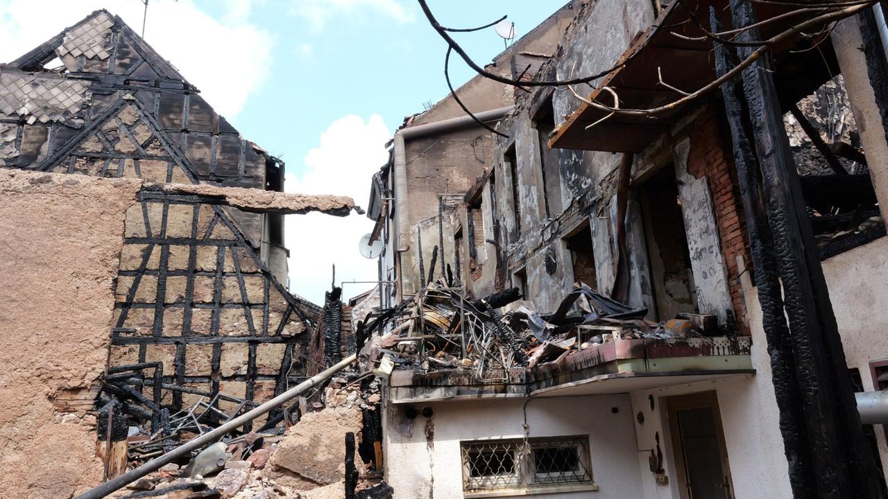 Bilderstrecke: Zwei Tage nach Brand in Villingen: Ausmaß der Zerstörung ...