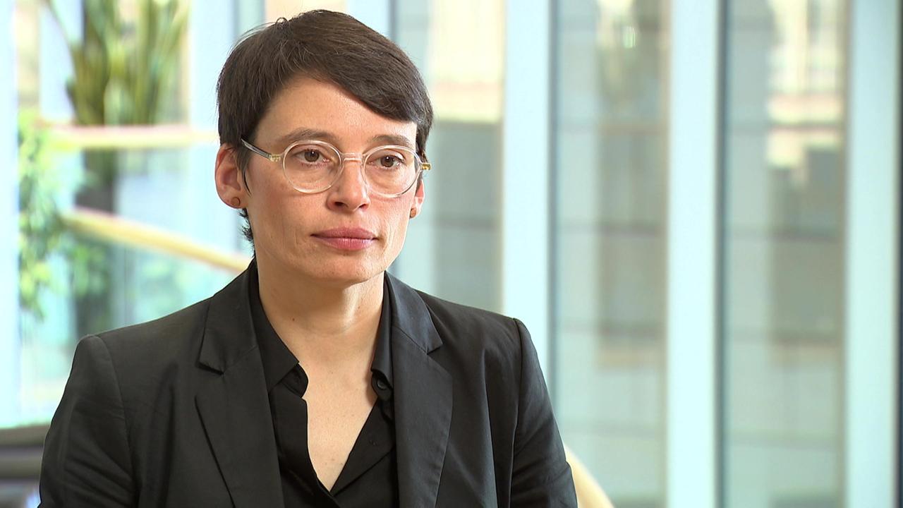 Nordrhein-Westfalen: Anschlag in Solingen: Ministerium hält SMS von ...