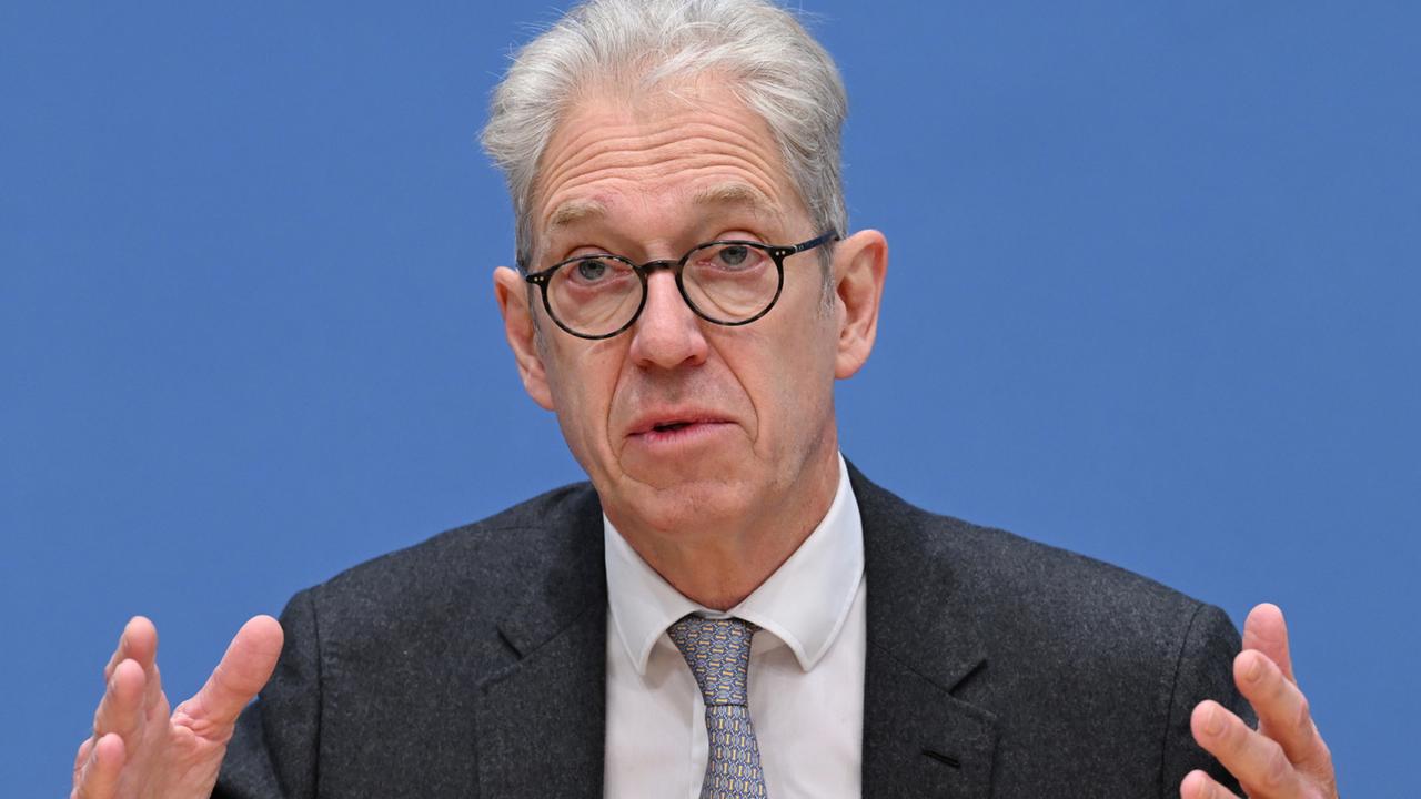 Kassenärzte-Chef hält Lauterbachs Corona-Warnungen für übertrieben ...