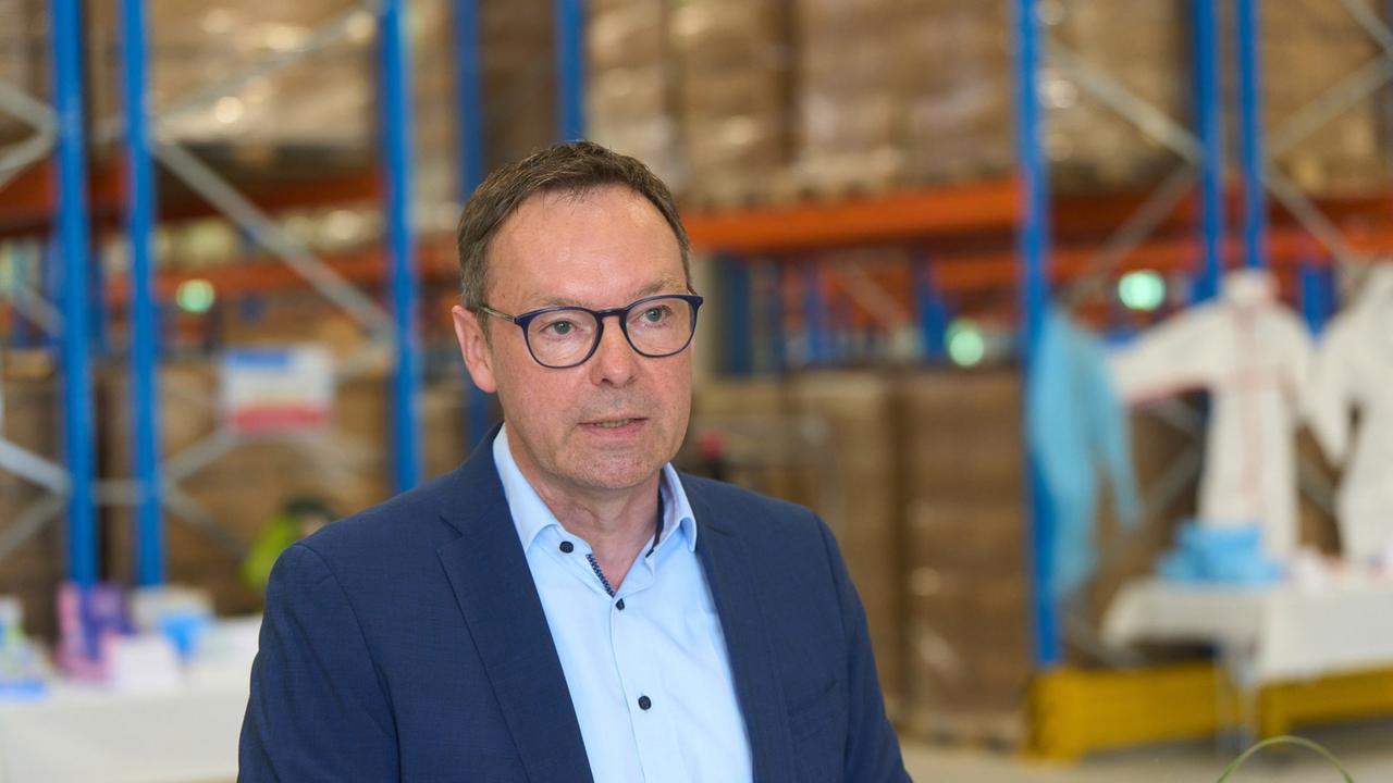 Rheinland-Pfalz: Vorwürfe gegen Chef des Landeskrankenhauses RLP nicht ...