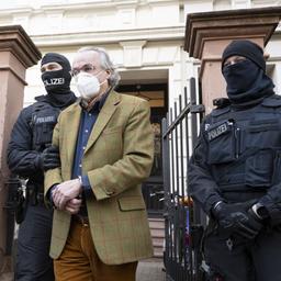 Auto-Attacke auf Polizisten: Urteil gegen "Reichsbürger" rechtskräftig | tagesschau.de