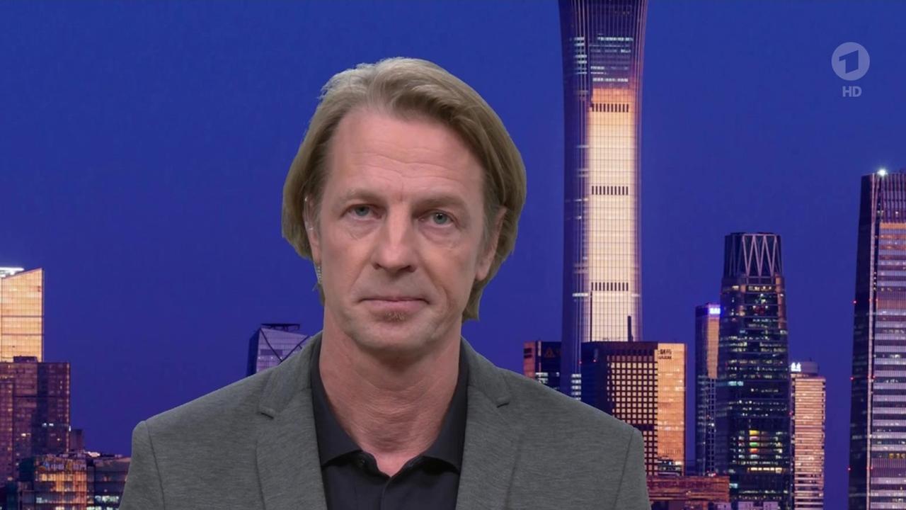 "Es wird ein Vogelschwarm als Mitursache vermutet", Jörg Endriss, ARD ...