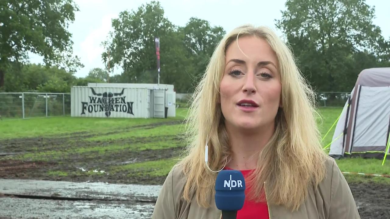 "Fans, die anreisen, müssen ihre Abschleppöse vorn schon präpariert ...