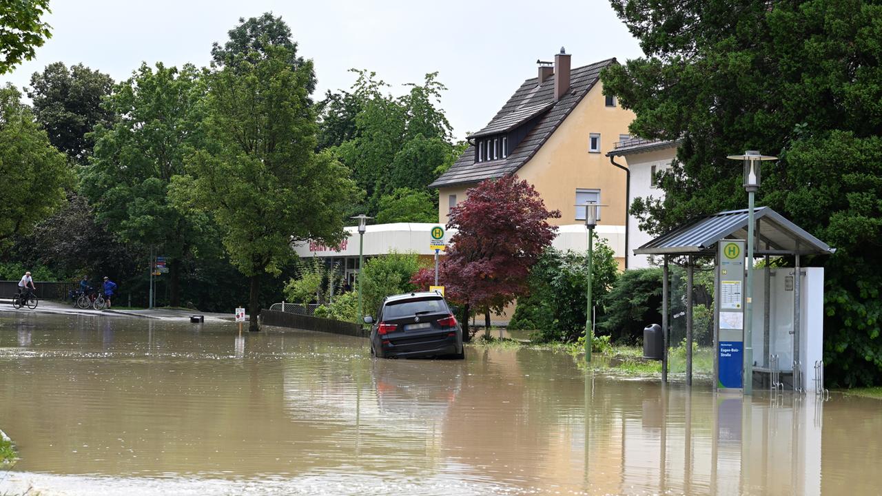 Wetterdienst warnt vor Unwettern mit Starkregen in Süden | tagesschau.de