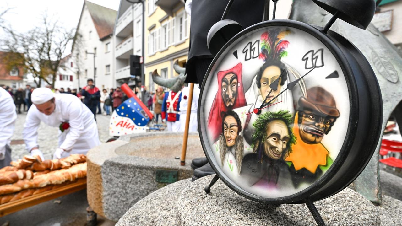 Baden-Württemberg: Um 11:11 Uhr ging's los: Narren in BW starten in die fünfte Jahreszeit ...