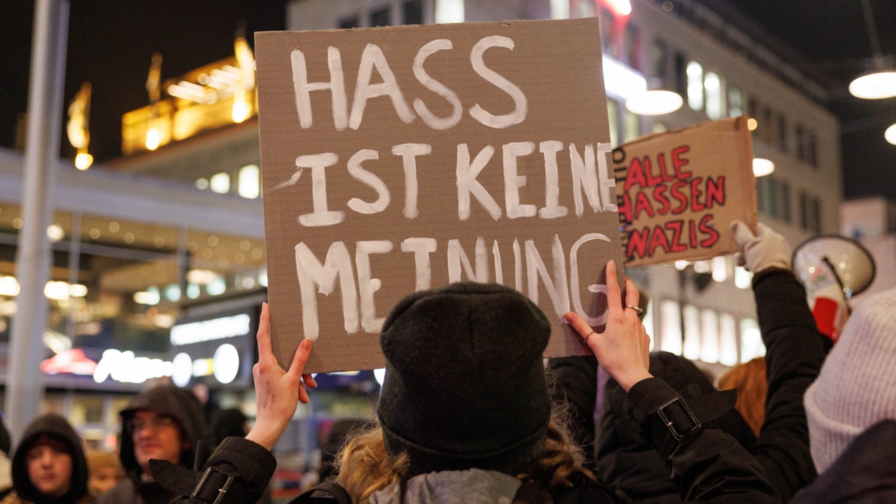 Breite Unterstützung für Demos gegen rechts | tagesschau.de