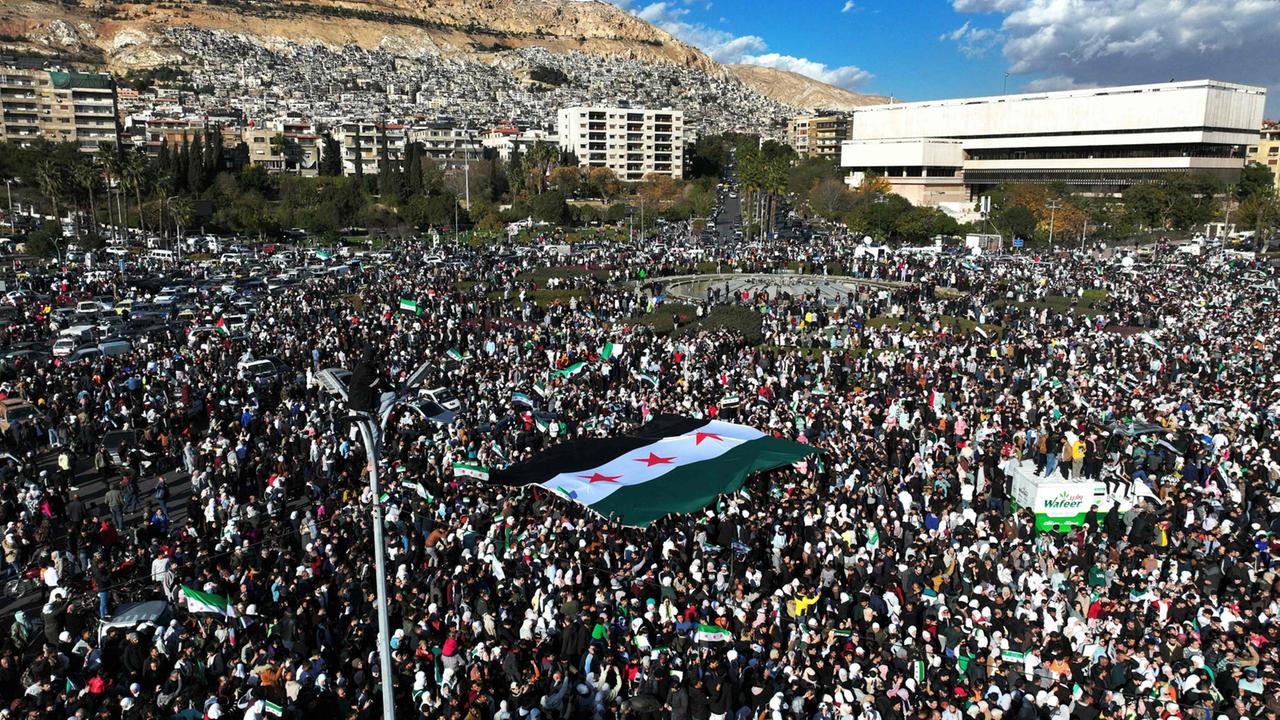 Nahost-Liveblog: ++ Türkei eröffnet Botschaft in Damaskus wieder ++ | tagesschau.de