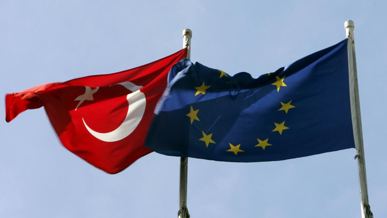 Pro und Contra: EU-Beitrittsgespräche mit der Türkei stoppen ...